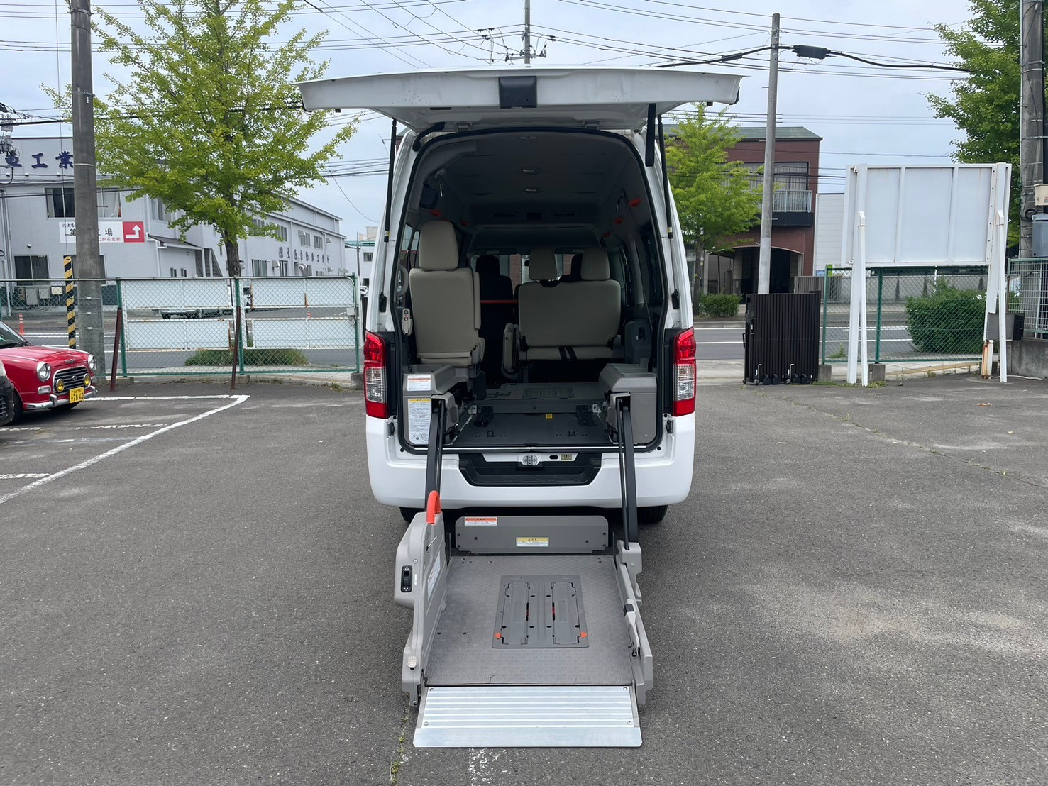 日産 キャラバン CBF-CS4E26改(2WD)｜中古トラックなら【トラック市】